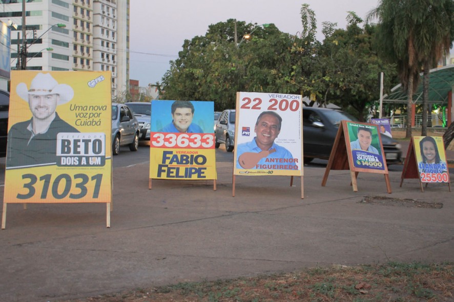 MidiaNews | Candidatos podem fazer propaganda até 22h de hoje