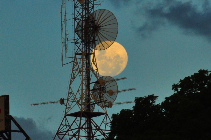 MidiaNews | "Super Lua" acontece no próximo domingo; veja dicas do ...