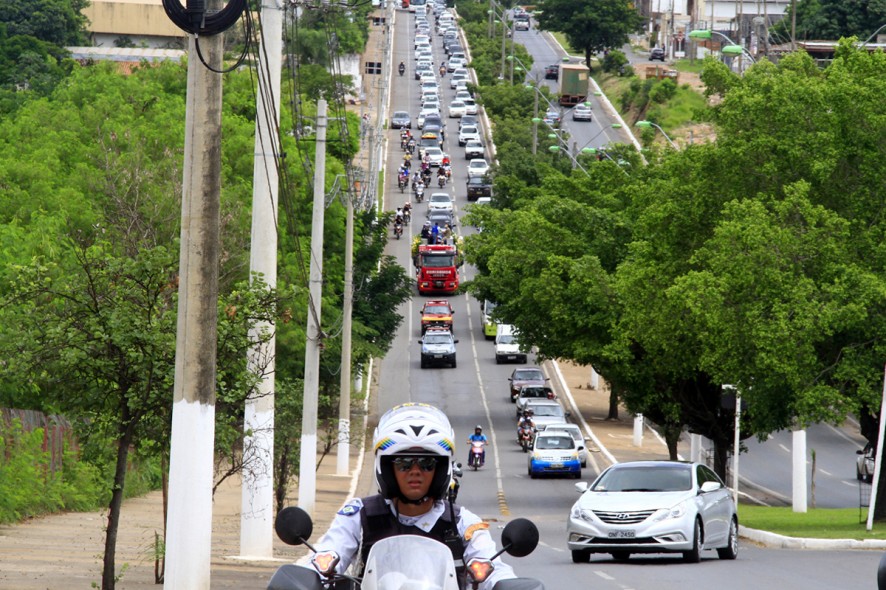 MidiaNews | Familiares, amigos e fãs se despedem de Walter Rabello