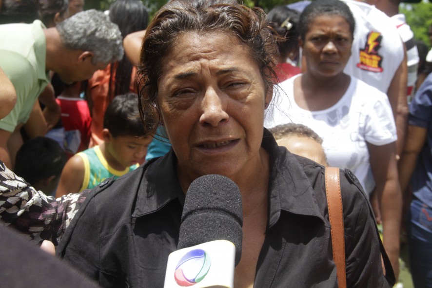 MidiaNews | Familiares, amigos e fãs se despedem de Walter Rabello