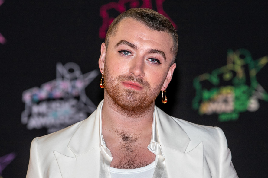 MidiaNews | Com título sobre morte, Sam Smith adia lançamento de álbum