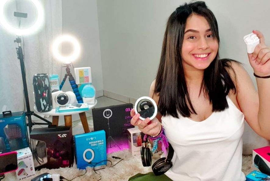 MidiaNews | Adolescente de 14 anos aproveita tempo livre e abre loja ...