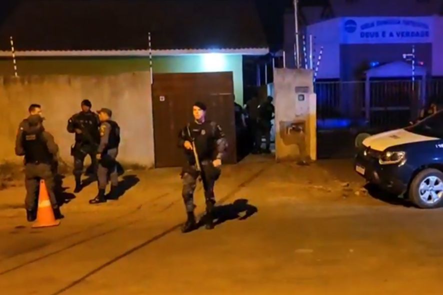 Midianews Dupla Chama Rapaz Para Fora De Casa E O Mata A Tiros Em Mt